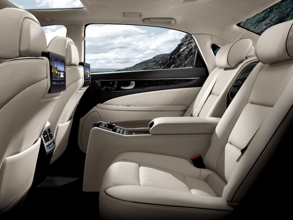 HYUNDAI EQUUS - Hyundai Newsroom